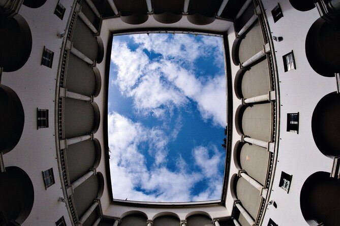 Genova Walking Tour with Audio and Written Guide by a Local - Why This Tour Is Worth Considering