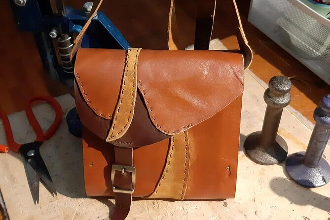 Genuine Leather Tote Bag Workshop in Leiden - FAQs