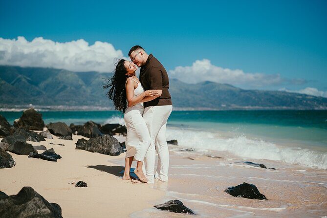 Get Engaged on Maui Beach with a Photographer - The Authentic Maui Experience