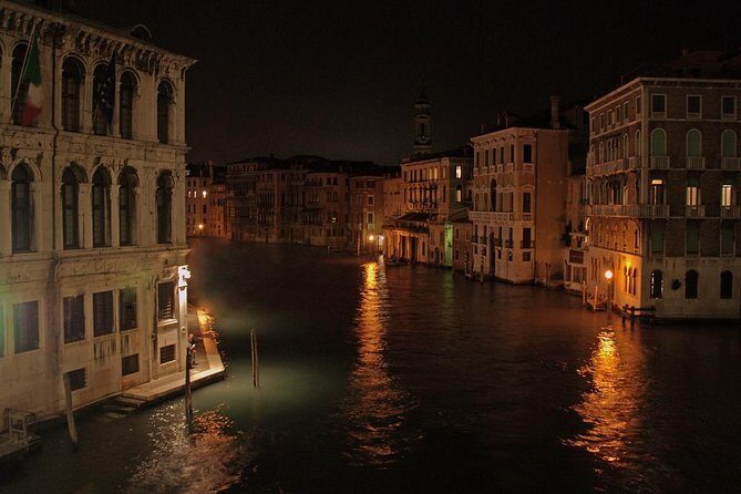 Ghosts of Venice - Discovering the Unknown - The Guide and Engagement