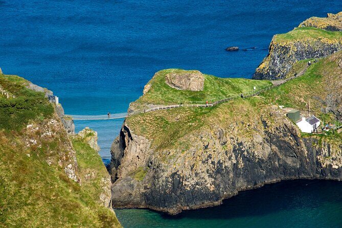 Giants Causeway and Titanic Experience from Belfast Port - The Value of the Tour
