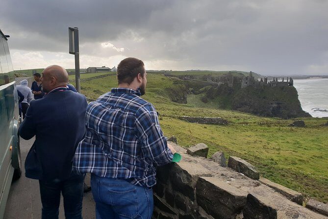 Giants Causeway, Rope Bridge, Carrickfergus Castle and Dark Hedges Tour - First Impressions of the Tour
