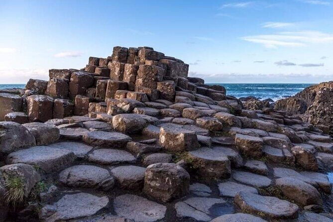 Giants Causeway Tour from Belfast in luxury 7 seater - Exploring the Giants Causeway Tour from Belfast in Luxury