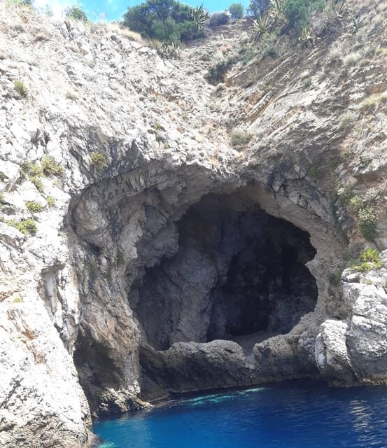 Giardini Naxos: Isola Bella and Grottos Cruise with Aperitif - Who Would Love This Tour?