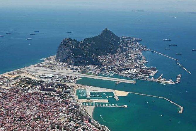 Gibraltar private tour from Seville including the upper rock - Key Points