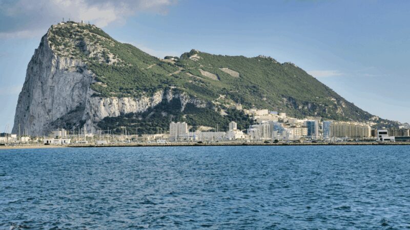 Gibraltar shopping: Desde Málaga y la Costa del Sol - An In-Depth Look at the Gibraltar Tour Experience