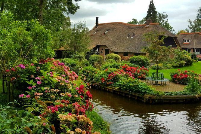 Giethoorn Guided DayTrip from Amsterdam - Key Points