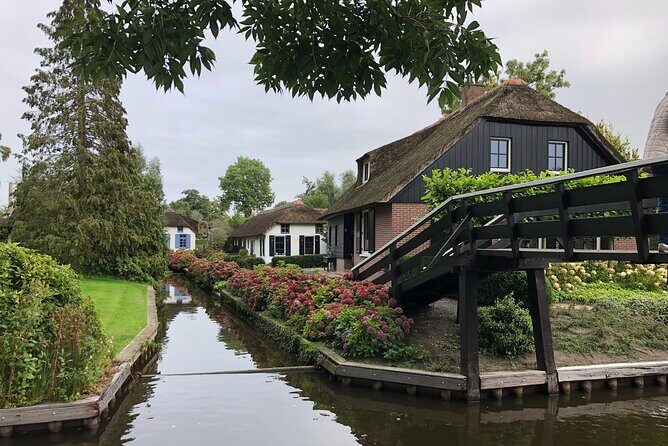 Giethoorn, Private Boat Tour & Exploring the North Netherlands - The Experience & Authenticity