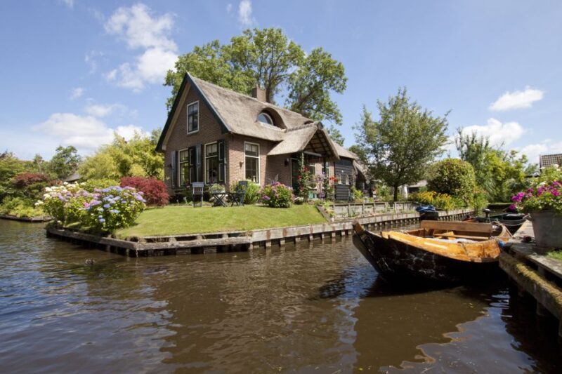 Giethoorn: Private Day Trip with Boat Tour from Amsterdam - The Value of This Tour