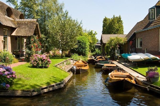 Giethoorn Private Tour & Boat Trip - The Sum Up  