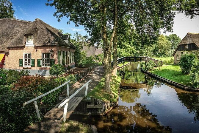 Giethoorn Private Tour, Canal Cruise and Windmills from Amsterdam - Key Points