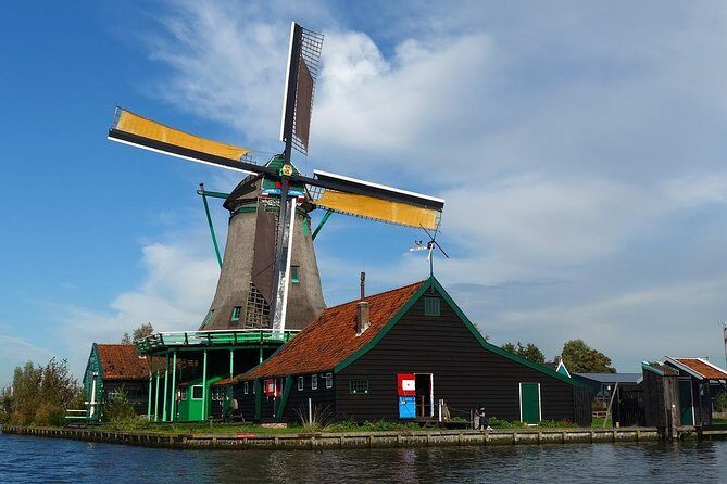 Giethoorn Private Tour, Canal Cruise and Windmills from Amsterdam - Authentic Experiences from Past Travelers