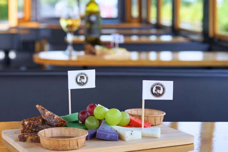 Giethoorn: Sightseeing Boat Tour - Frequently Asked Questions