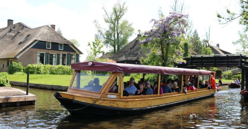Giethoorn: Village & National Park Canal Cruise with Coffee - Key Points