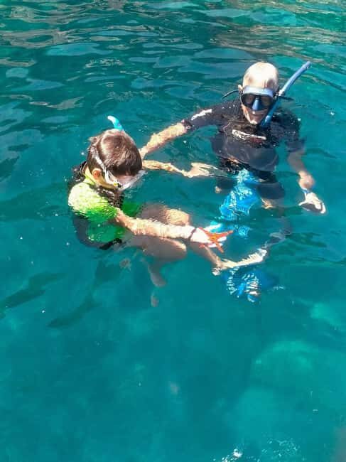 Giglio Island (Tuscania): Tour and snorkelling on a dinghy - FAQ