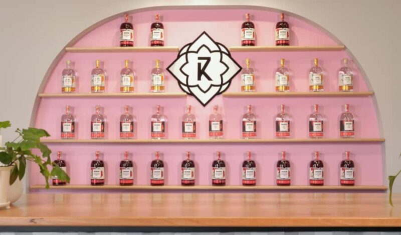 Gin Distillery Tasting House In New Norfolk, Tasmania - Exploring the Gin Distillery Tasting House in New Norfolk, Tasmania