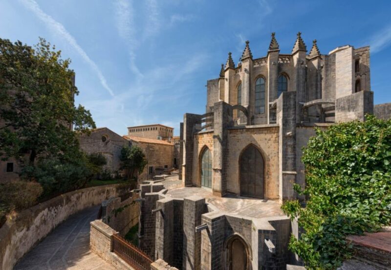 Girona: Self-guided Audio City Tour on Your Phone - Key Points