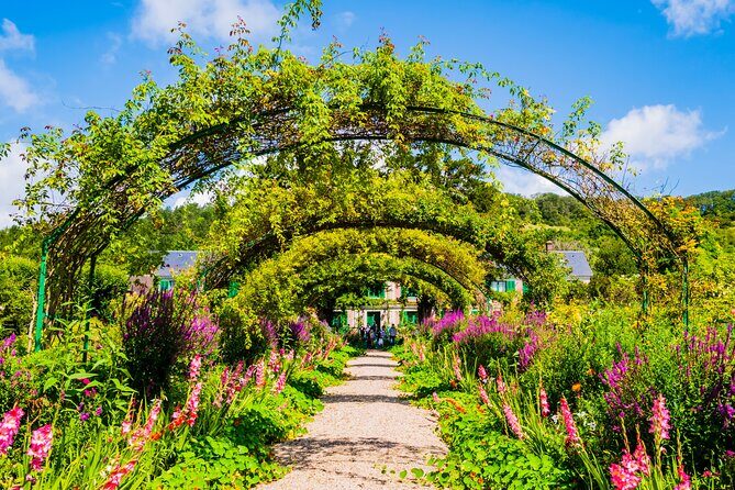 Giverny and Versailles Day Tour in a very small groupe from Paris - Final Thoughts  