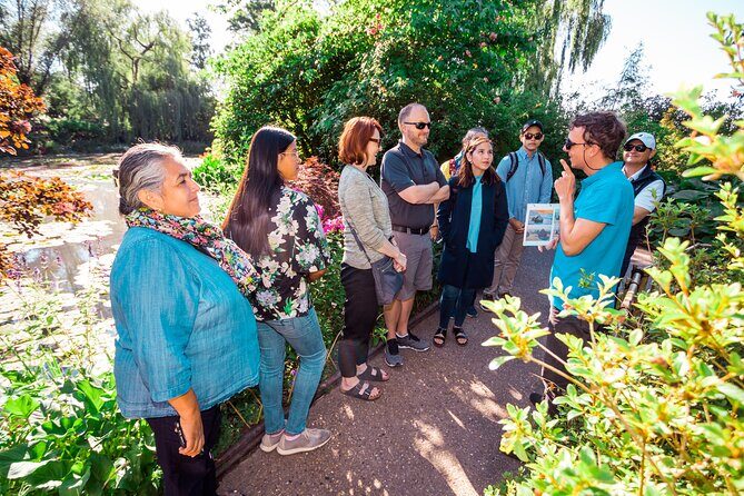 Giverny Monet's Garden & Auvers-sur-Oise with Van Gogh House Full Day From Paris - Key Points  