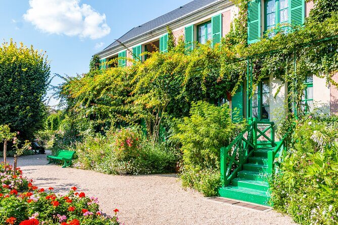 Giverny Monet's Gardens Entrance Ticket with Transport from Paris - Who Will Love This Tour?