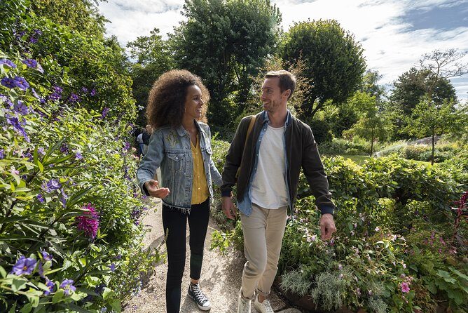 Giverny Monet's House and Gardens plus Shopping Session Day Trip - Key Points