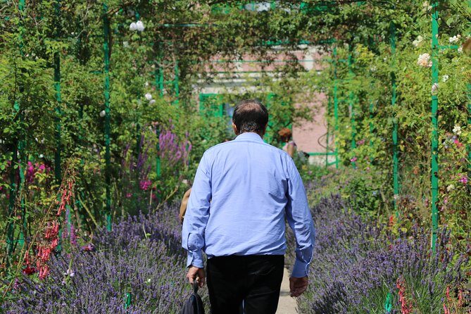 Giverny Private Half-Day Trip including Claude Monet' Gardens & House from Paris - Price & Value Analysis
