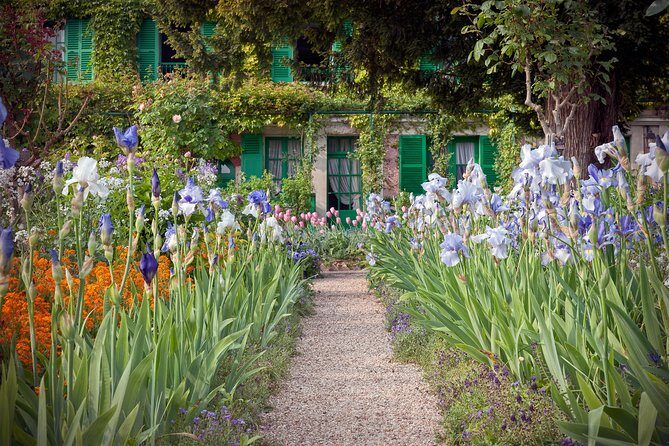 Giverny Private Trip with Monet's House, Gardens & Impressionism Museum - FAQ