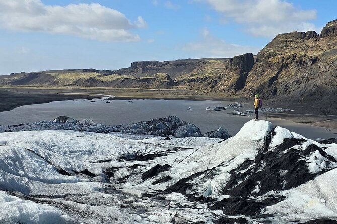 Glacier Hike Experience on Sólheimajökull - Meet on location - Authenticity and Value