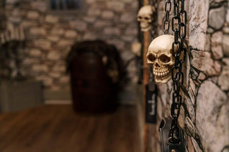 Glasgow: Escape Room The Ghost of Mary Queen of Scots - Who Will Love This Experience?