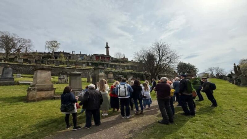 Glasgow Necropolis: Small Group Tour with Local Guide - Explore the Glasgow Necropolis with a Local Guide