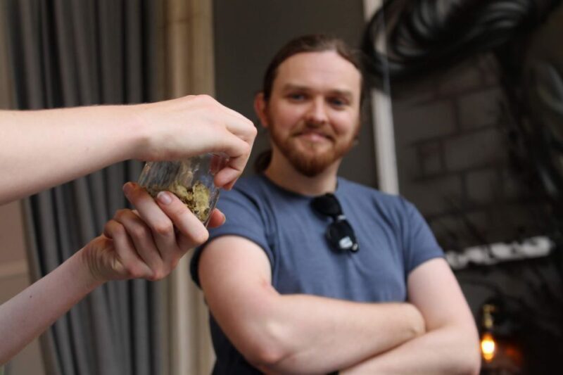 Glasgow: Pubs & History Guided Walking Tour with Beer - A Deep Dive into the Glasgow Pubs & History Tour