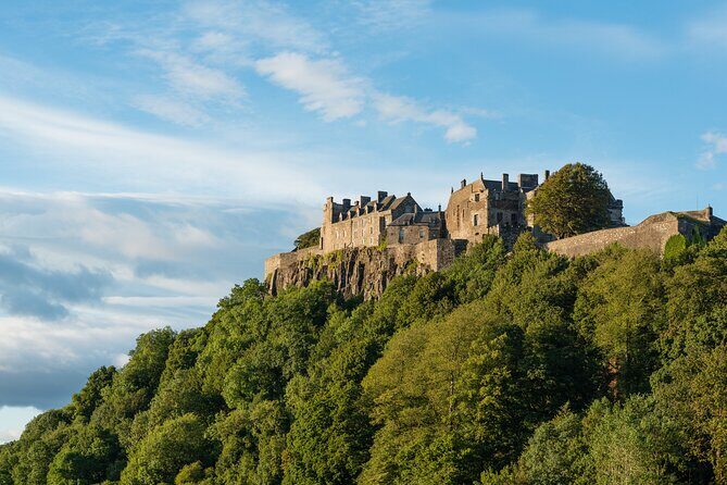 Glasgow: Stirling Castle & Loch Lomond Private Luxury Day Tour - A Day of Scottish Splendor: The Itinerary in Detail
