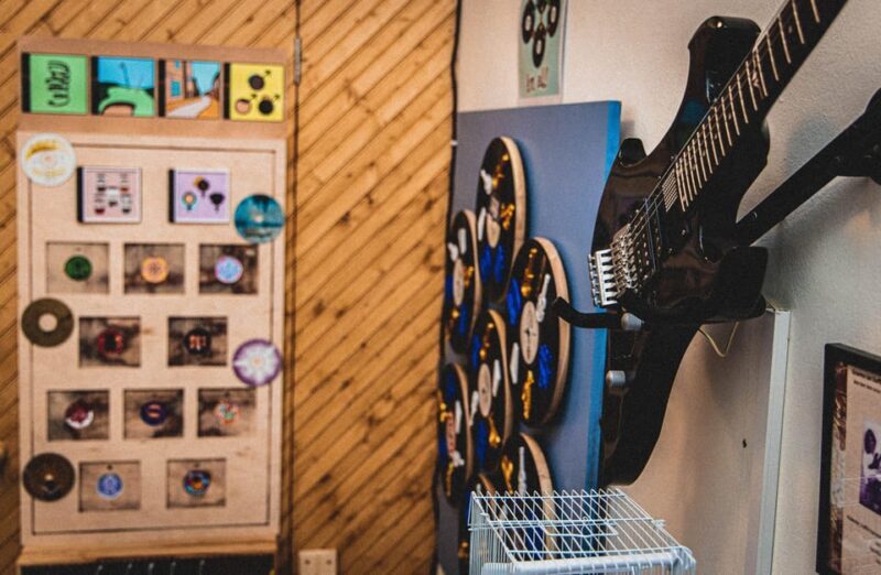 Glasgow: Stuck in the 90s... A Nostalgic Musical Escape Room - Authentic Experiences from Real Reviewers