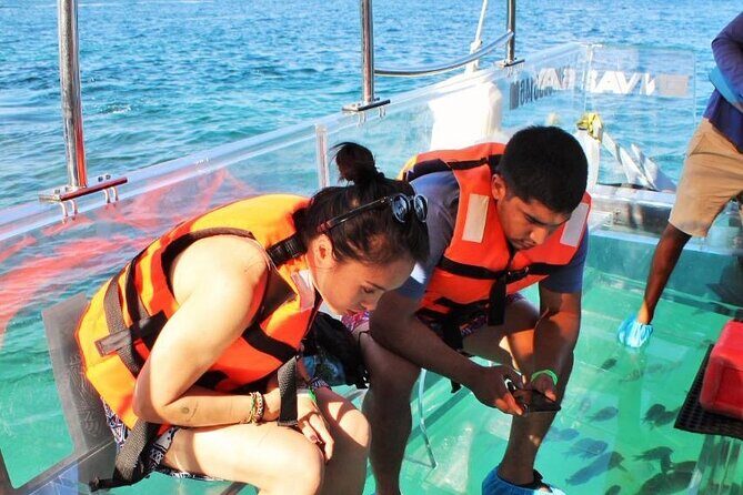 Glass Boat Tour in The Arch - Who Should Consider This Tour?