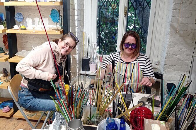 Glass Melting and Shaping with Flame with the Senior Glass Master - What Reviewers Love Most