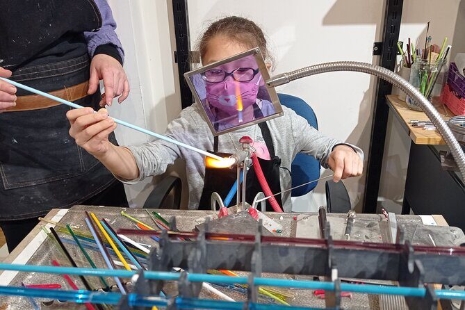 Glass Melting and Shaping with Flame with the Senior Glass Master - FAQ