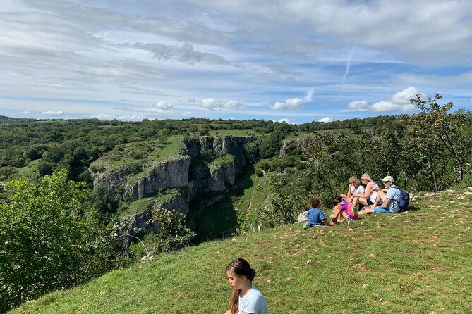 Glastonbury and Cheddar Gorge Guided Day Tour from London - What the Reviews Say