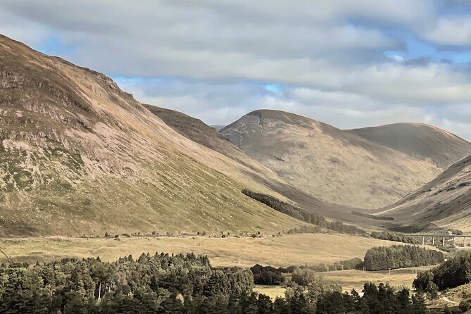 Glenfinnan Viaduct Glencoe and Fort William Tour from Edinburgh - FAQ