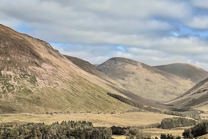 Glenfinnan Viaduct Glencoe Fort William Private Tour Glasgow - What Sets This Tour Apart?
