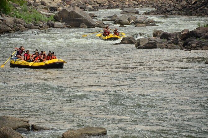 Glenwood Springs Short and Mild Rafting Trip - In-Depth Review of the Glenwood Springs Short and Mild Rafting Trip