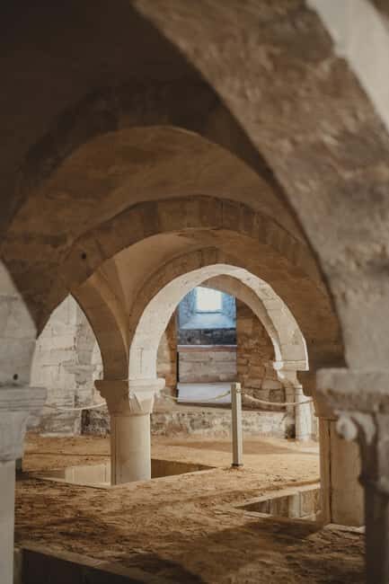 Gloucester Cathedral: Crypt Tour - Key Points