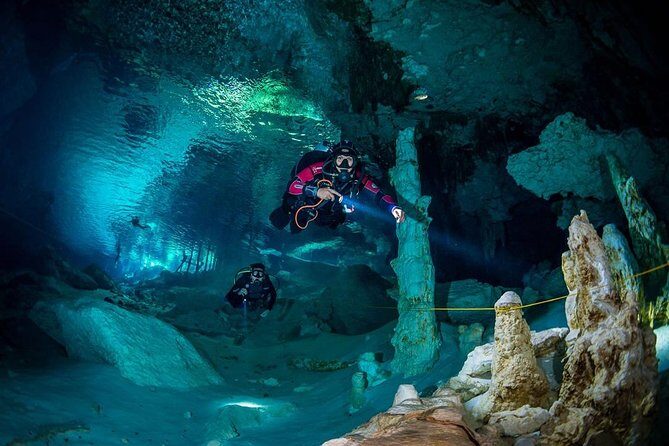 Go for 2 dives in cenote Dos ojos for certified divers - Key Points