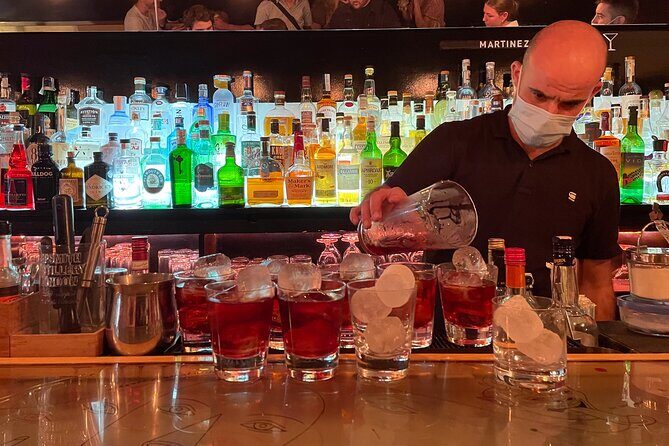 Go out like a local, pub Crawl / Tour in Raval - Barcelona - An In-Depth Look at the Barcelona Raval Pub Crawl