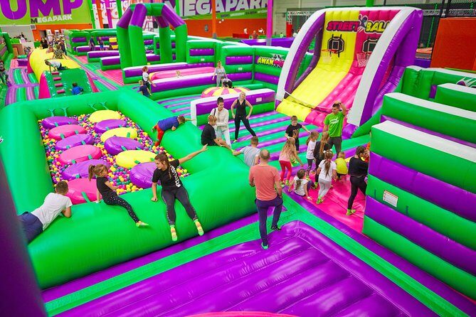 GOjump MEGAPARK Kraków-Sikorki 1h ticket: GOair Inflatable Park - Key Points