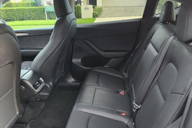 Gold Coast Airport Transfers Corporate Chauffeurs Gold Coast - Vehicle Options and Comfort