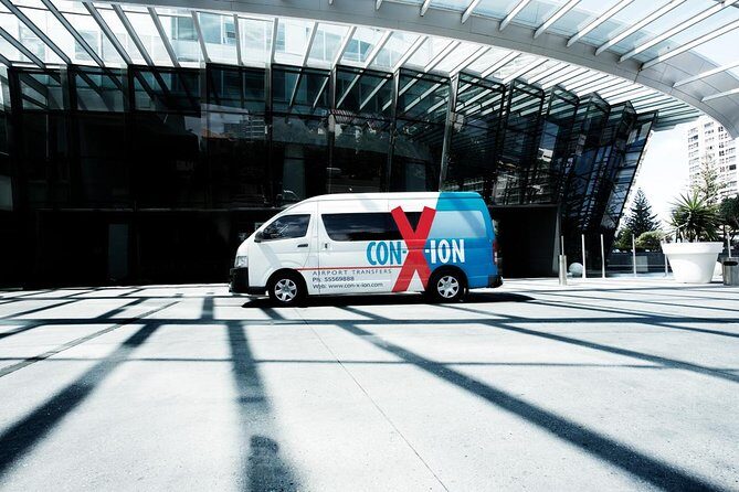 Gold Coast Hotels & Theme Park Transfers - Visiting the Main Attractions