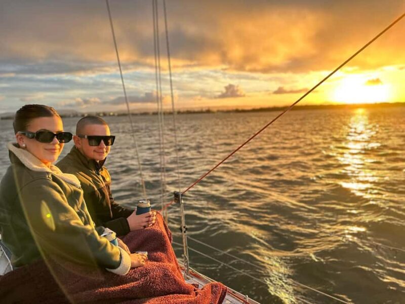 Gold Coast: Sunset Sailing Cruise incl food & drinks - Who Should Consider This Experience?