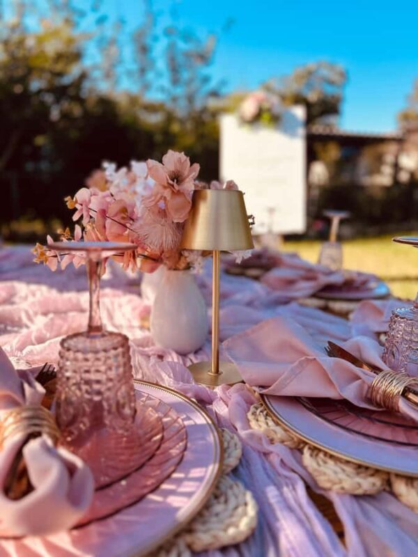 Gold Coast: Surfers Paradise Beach Luxury Picnic - FAQ  