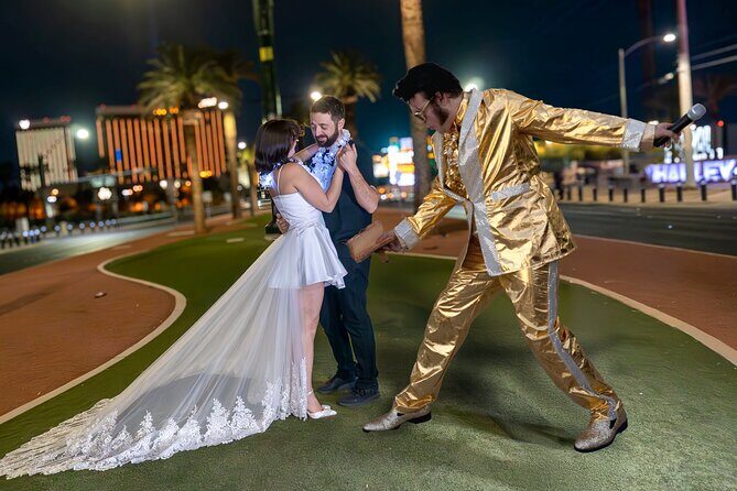Gold Elvis Wedding or Vow Renewal at Las Vegas Sign - Key Points