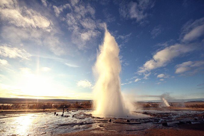 Golden Circle & Kerið Day Tour by Minibus from Reykjavik - FAQ